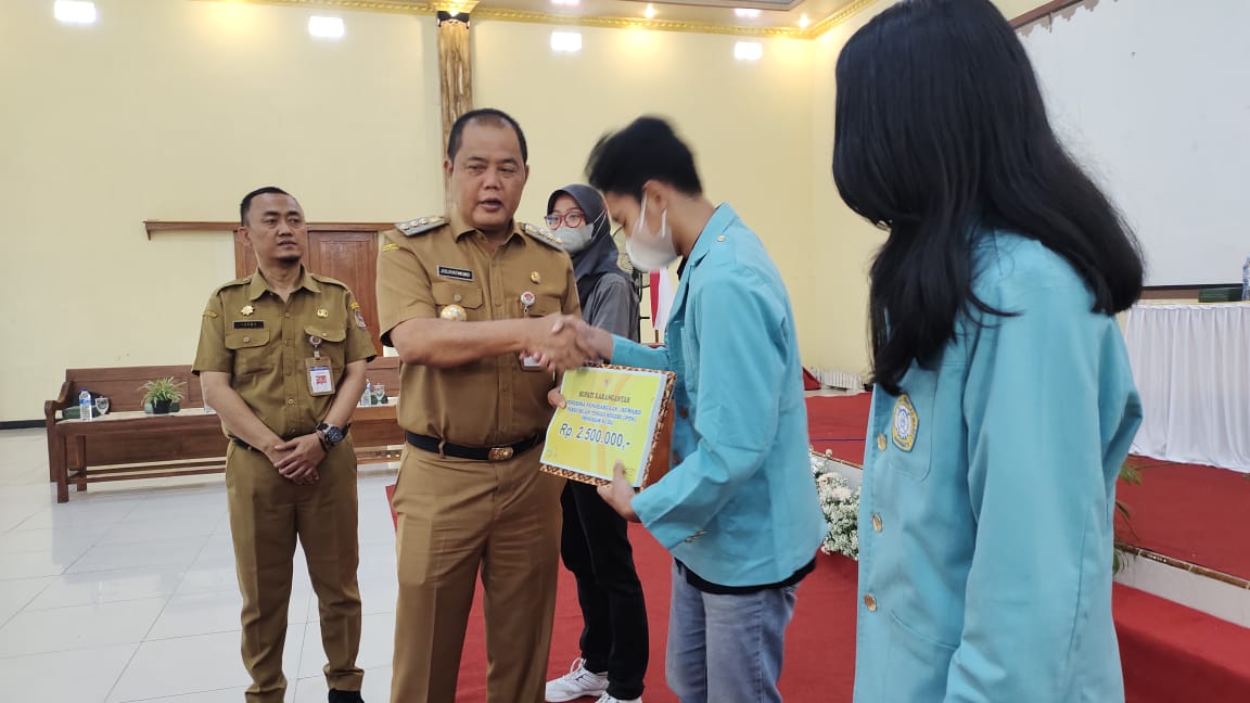 Kabupaten Karanganyar | 282 Putra Putri Karanganyar Menerima Reward ...