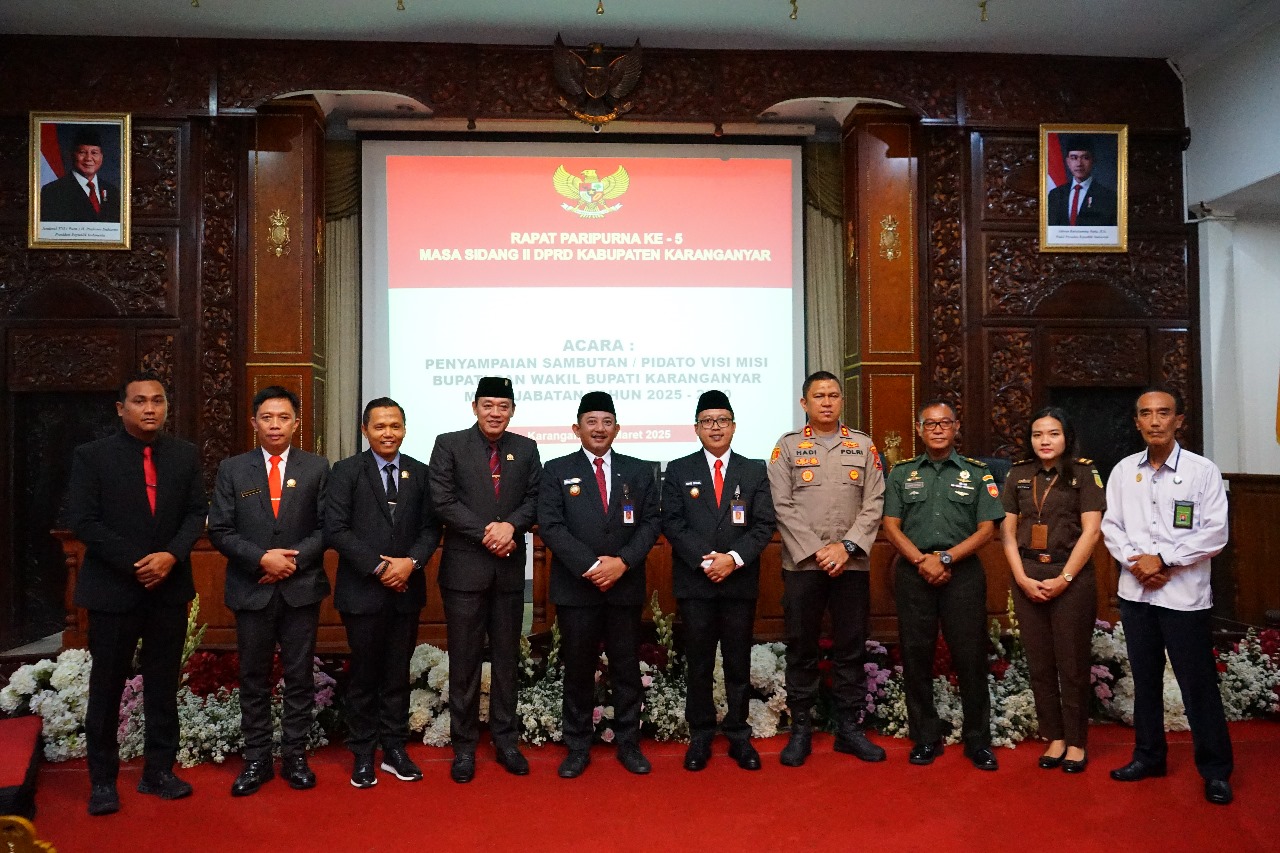 Kabupaten Karanganyar | Rapat Paripurna ke 5 Masa Sidang II DPRD Kabupaten Karanganyar : Bupati ...